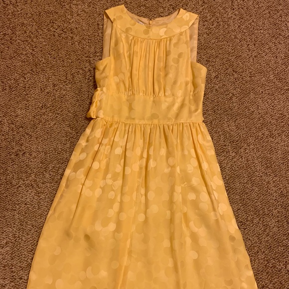 Maggy London | Dresses | Maggie London Petites Yellow Polka Dot Dress ...